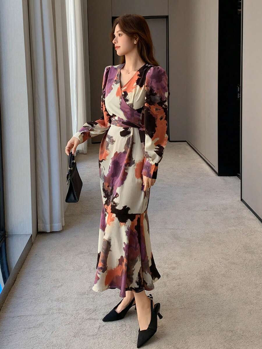 DAZY Women's Large Floral Tie Dye Wrap Around Fish Tail Hem Puff Sleeve ...