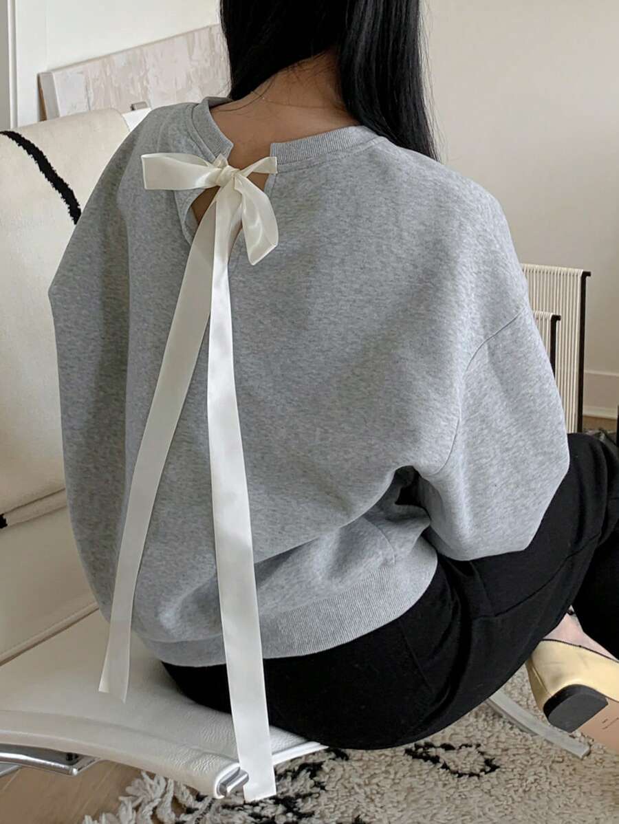 DAZY Women's Colorblock Sweatshirt With Oversized Bow Tie & Ribbon ...