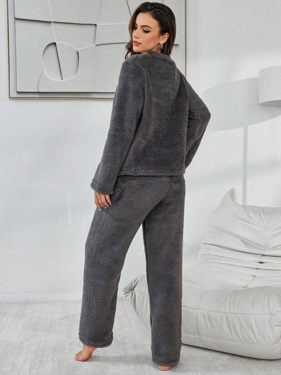 SHEIN My Everyday 2pcs/Set Double-Sided Fleece Monogrammed Thick Ladies ...