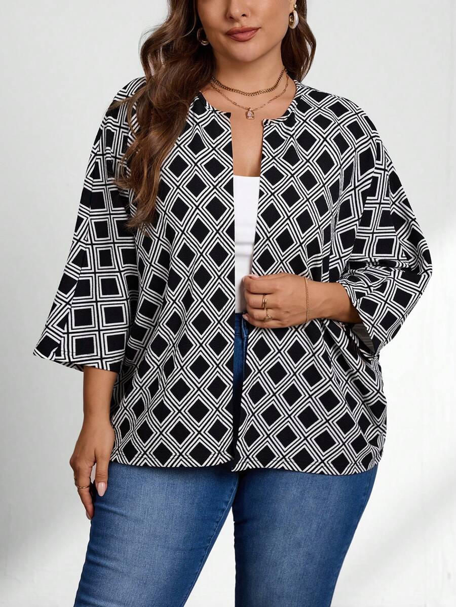 SHEIN Privé Plus Size Textured Multi-Graphic Black & White Contrast ...