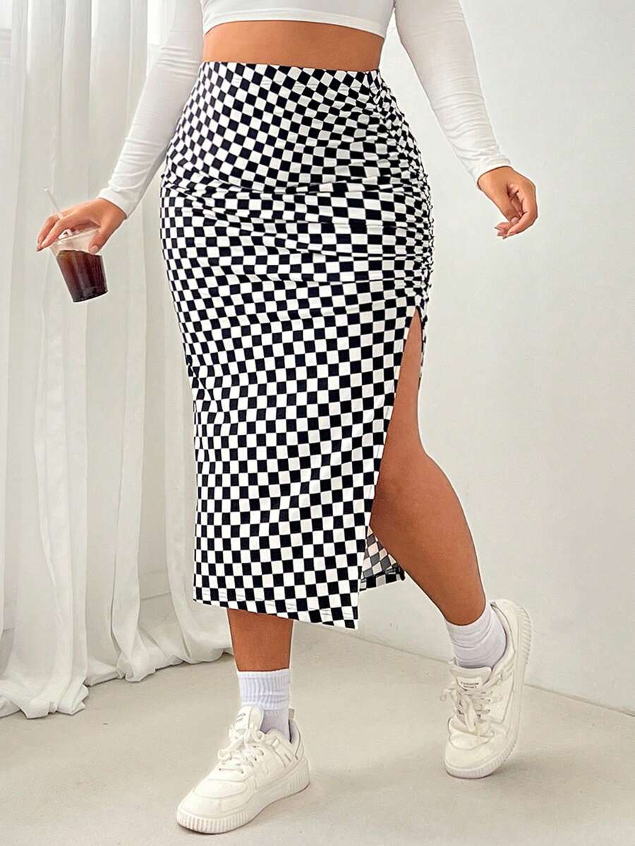 SHEIN EZwear Plus Size Women Checkered Printed Slit Hem Long Skirt ...