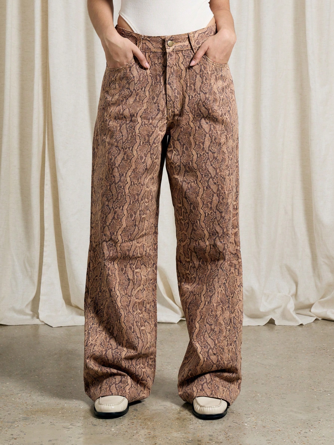 Snake Print Low Cut Baggy Jeans｜AIIRZ