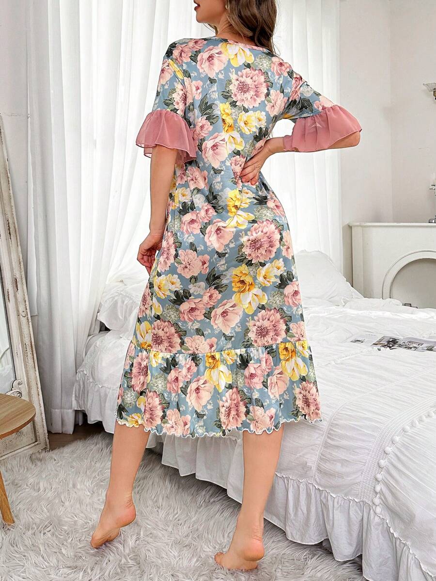 فستان نوم طويل بطبعة زهرية وحافة فضفاضة بألوان متباينة | شي إن