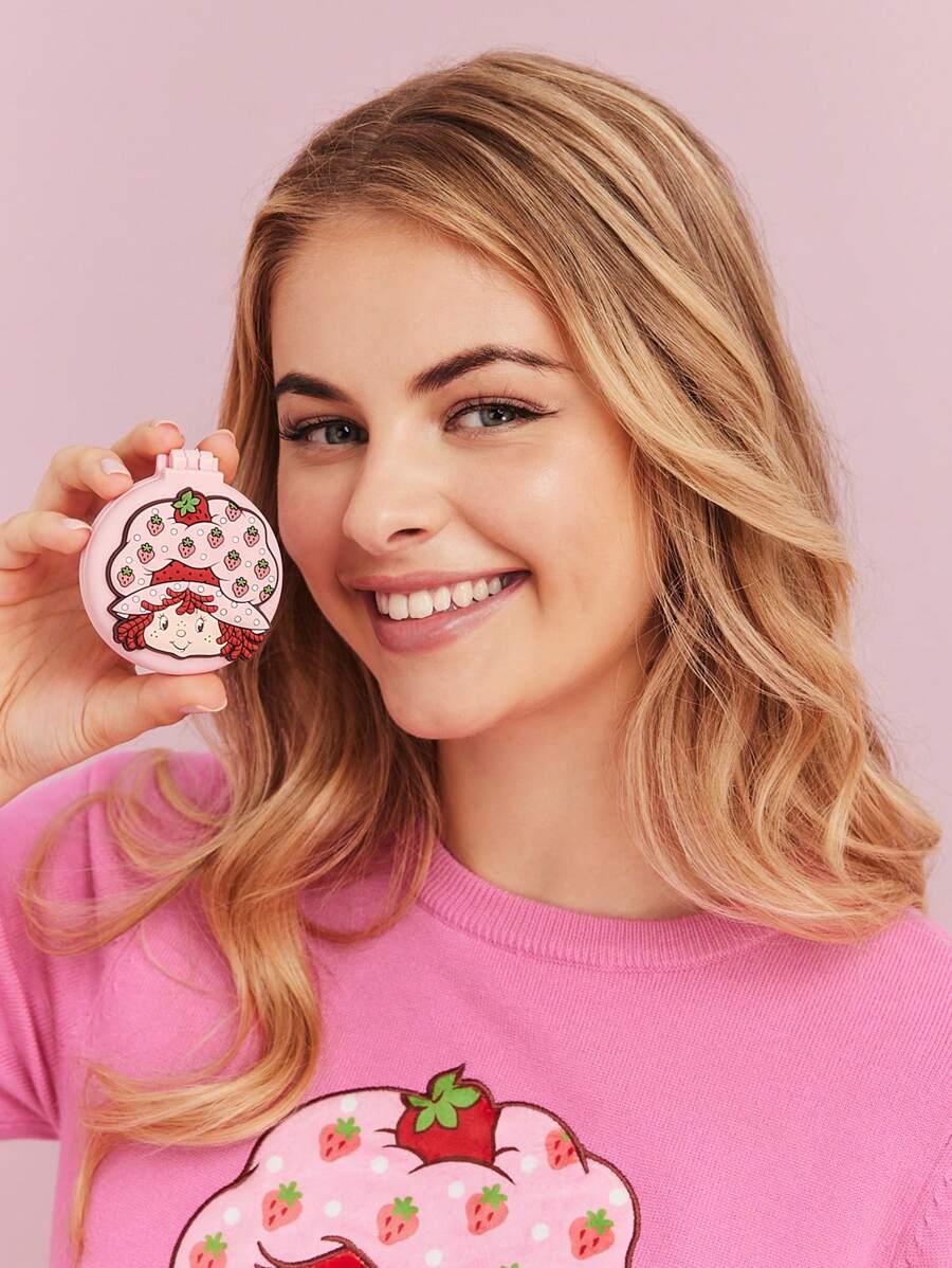 Strawberry Shortcake X SHEIN Cartoon Character & Strawberry Pattern ...