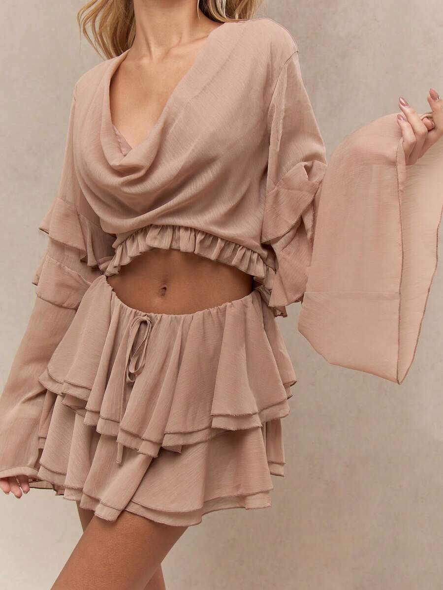 MISSGUIDED Chiffon Cowl Plunge Flare Long Sleeves Cut-Out Waist Tiered ...