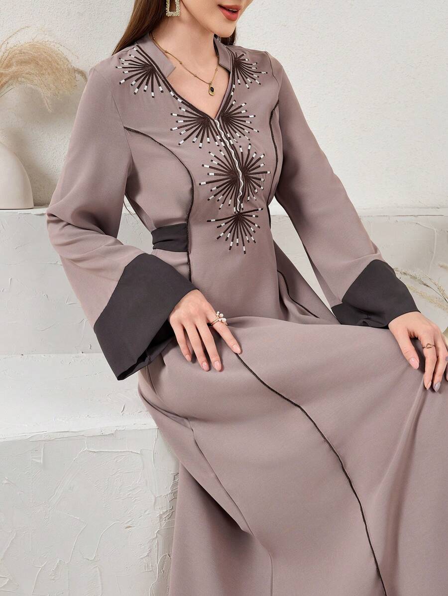 Al Najma Women Elegant Arabian Color Block Flare Sleeve Dress, Modest ...