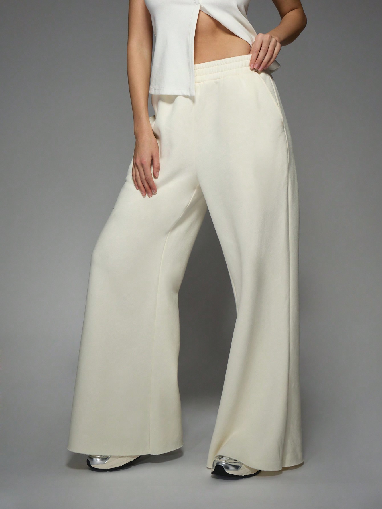 Oversized Puddle Hem Wide Leg Sweatpants With Side Pockets Winter Wear ...