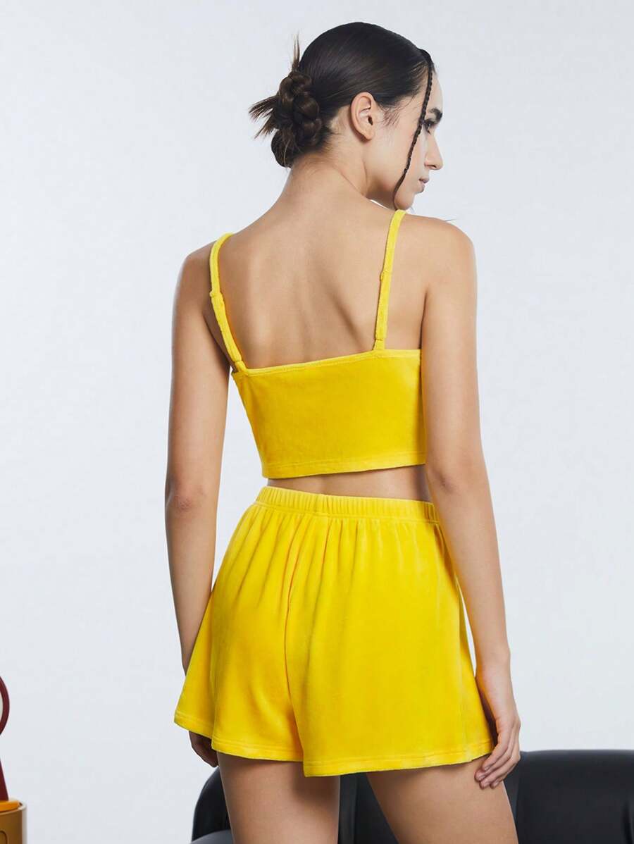 ADVENTURE TIME X SHEIN Winter, Yellow Suspenders & Shorts Pajama Set ...