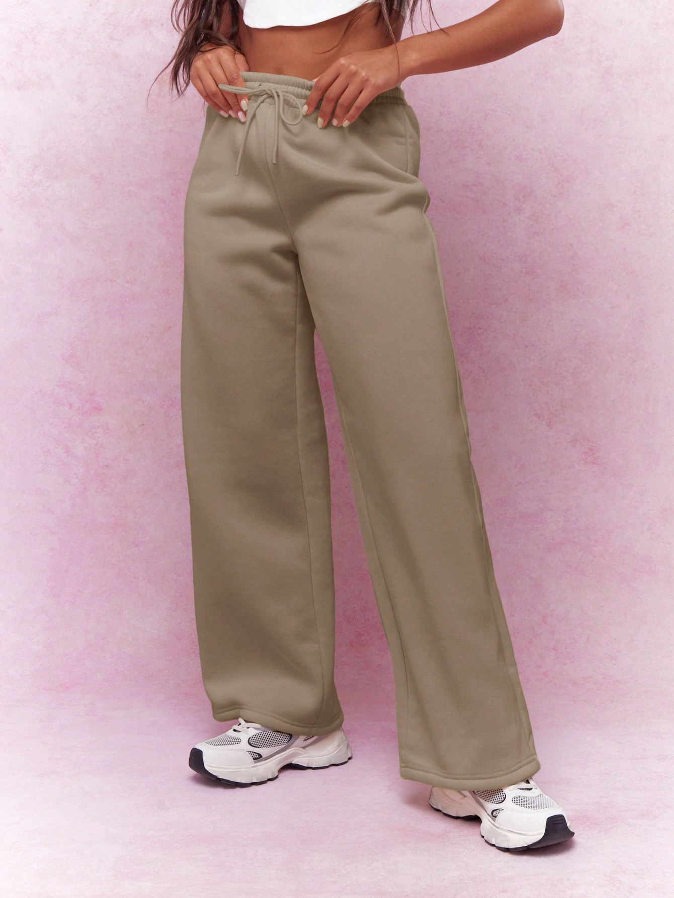 Straight Leg Sweatpants With Drawstrings｜MISSGUIDED