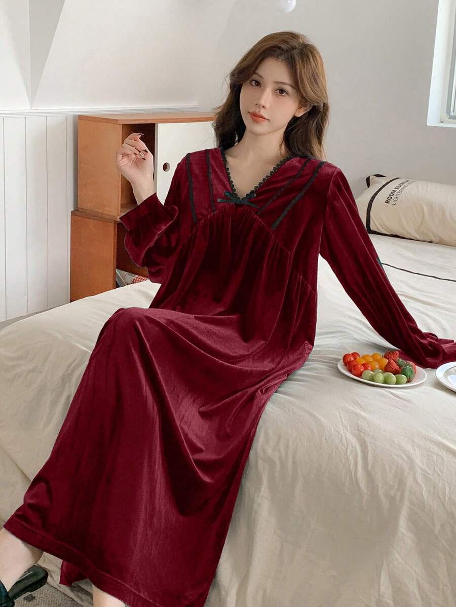 DAZY Loose Fit Satin Robe With Lace Trim | SHEIN EUR