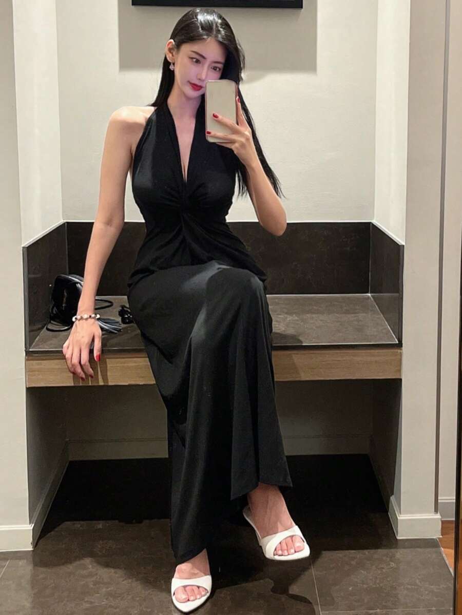 DAZY Women's Long Sleeveless V-Neck Plain Color Casual Dress, Minimalist Fashion For Daily Wear ...