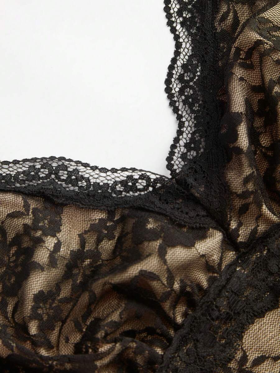 SHEIN Privé Plus Size Women Elegant Lace Transparent Camisole | SHEIN USA