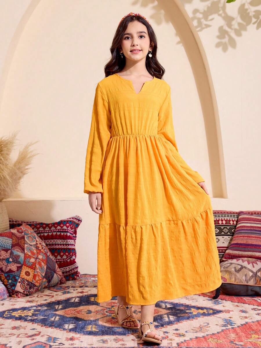 Robe longue à encolure en V rétro et taille cintrée pour jeune ...