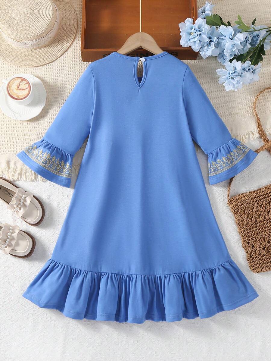 SHEIN 1pc Young Girl Modest Traditional Front Panel Embroidered Floral ...