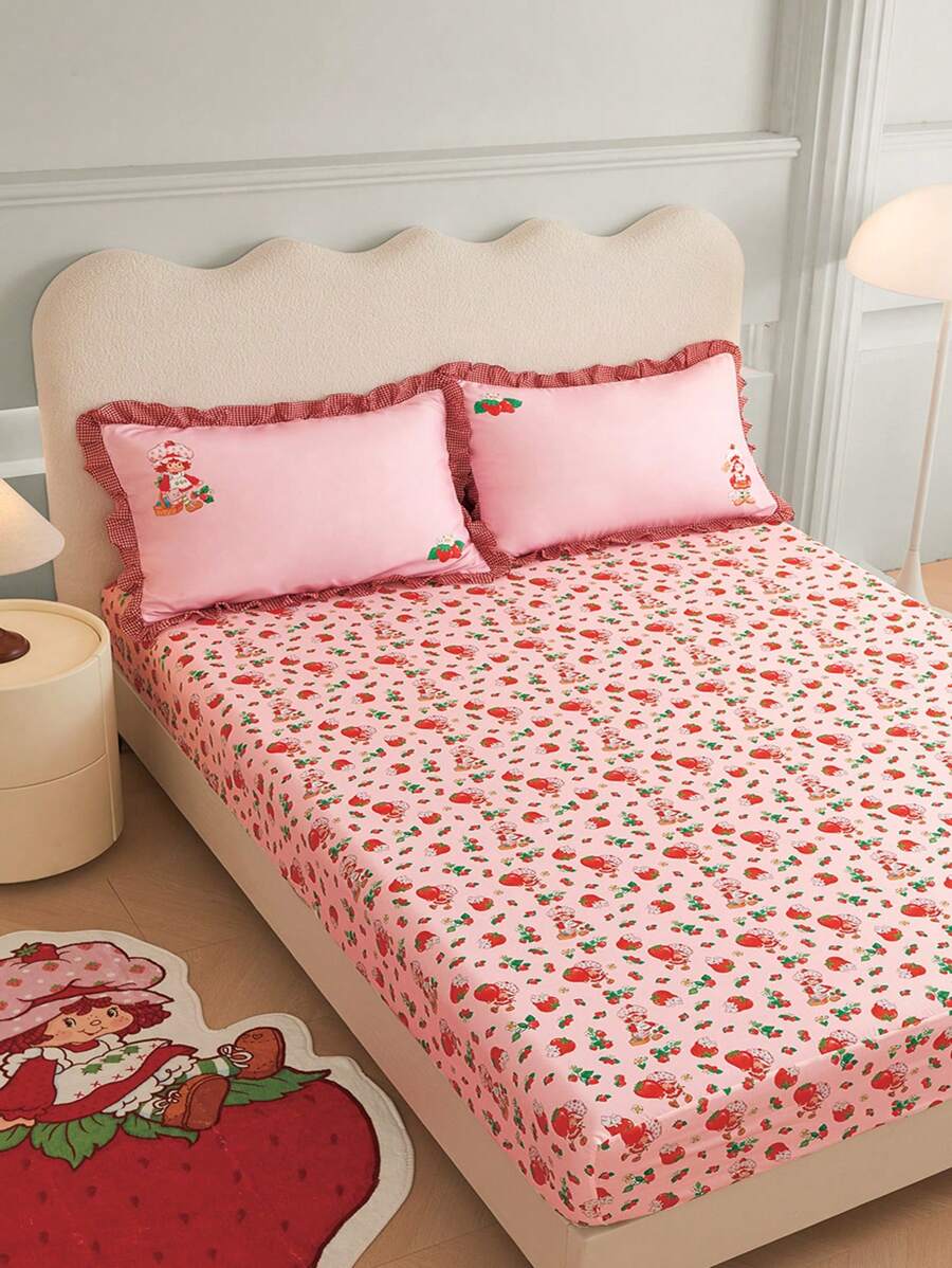 Strawberry Shortcake X SHEIN Fashionable And Cute All-Over Strawberry Print Ruffle Trim Fitted ...