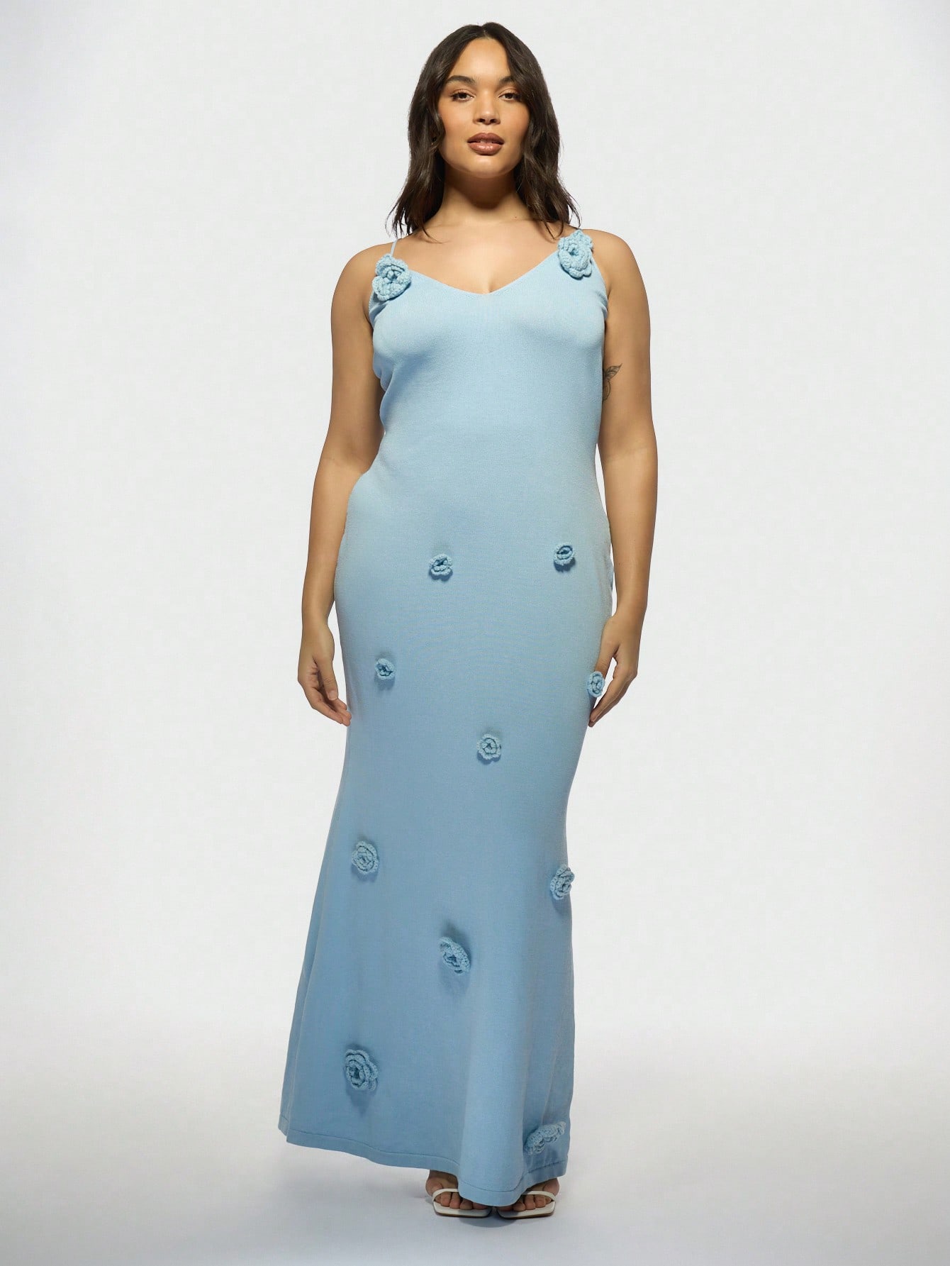 MISSGUIDED PLUS Plus Size Floral Applique Maxi Sweater Dress With Rose ...