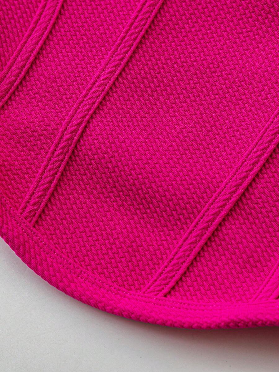 SHEIN LUNE 1 Pack Plus Size Women Versatile Fitted Square Neck Arched ...