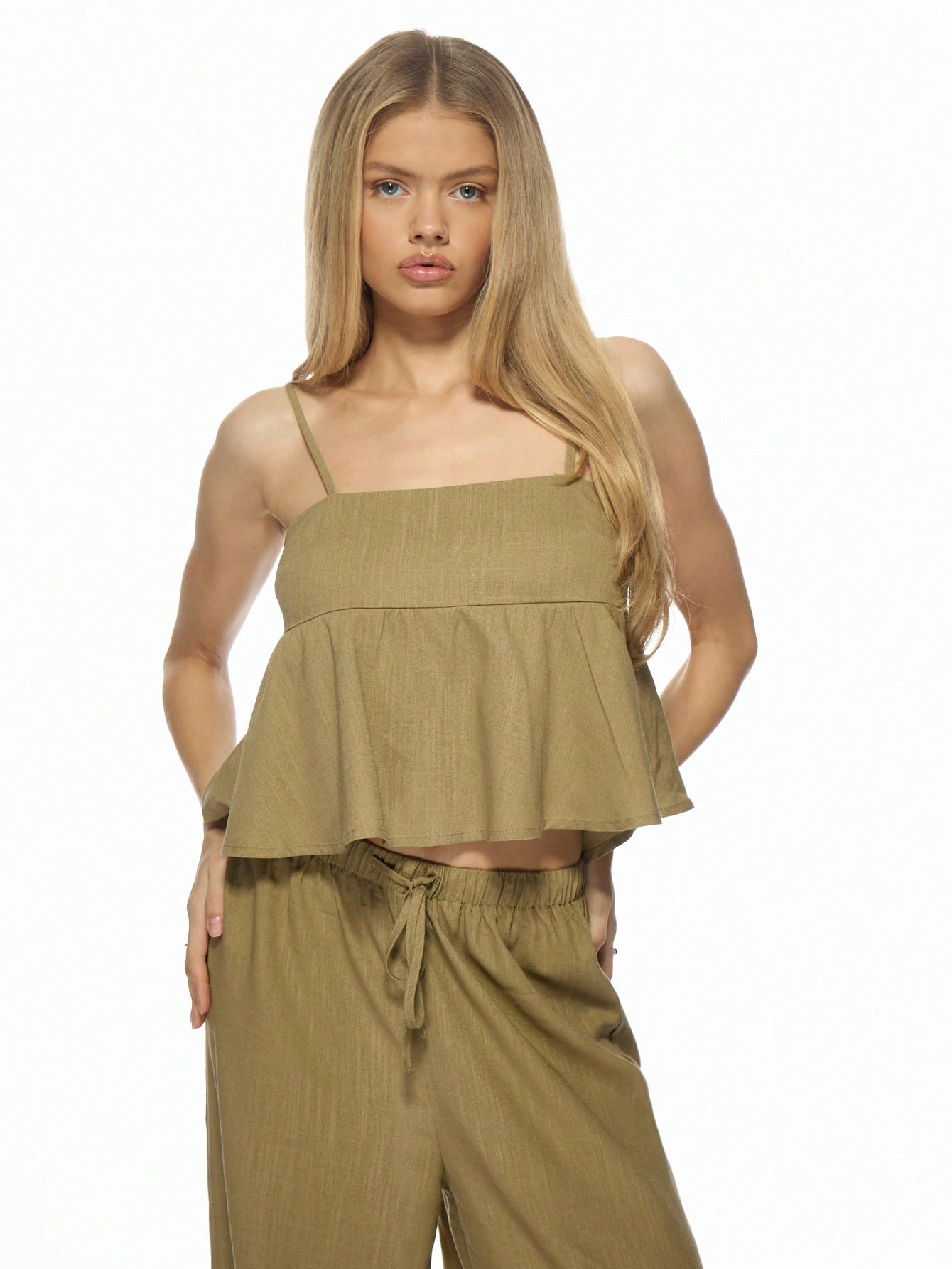 Tailored Linen Peplum Hem Top｜MISSGUIDED