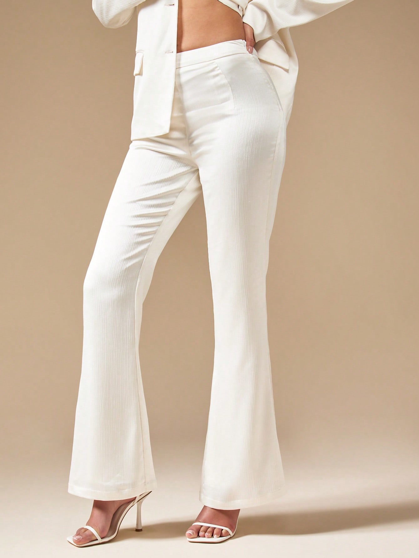 Fitted & Flare High Waisted Trouser｜MISSGUIDED