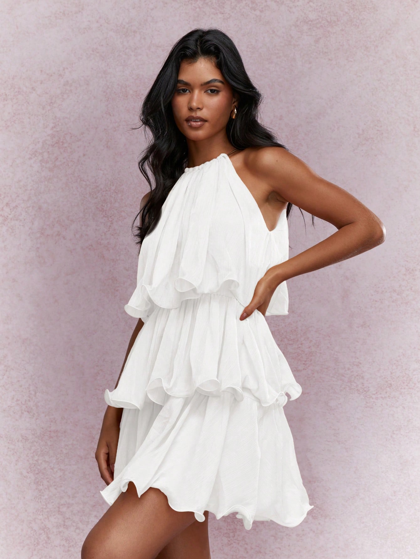 MISSGUIDED Tiered Ruffle Halter Elegant Mini Dress｜MISSGUIDED