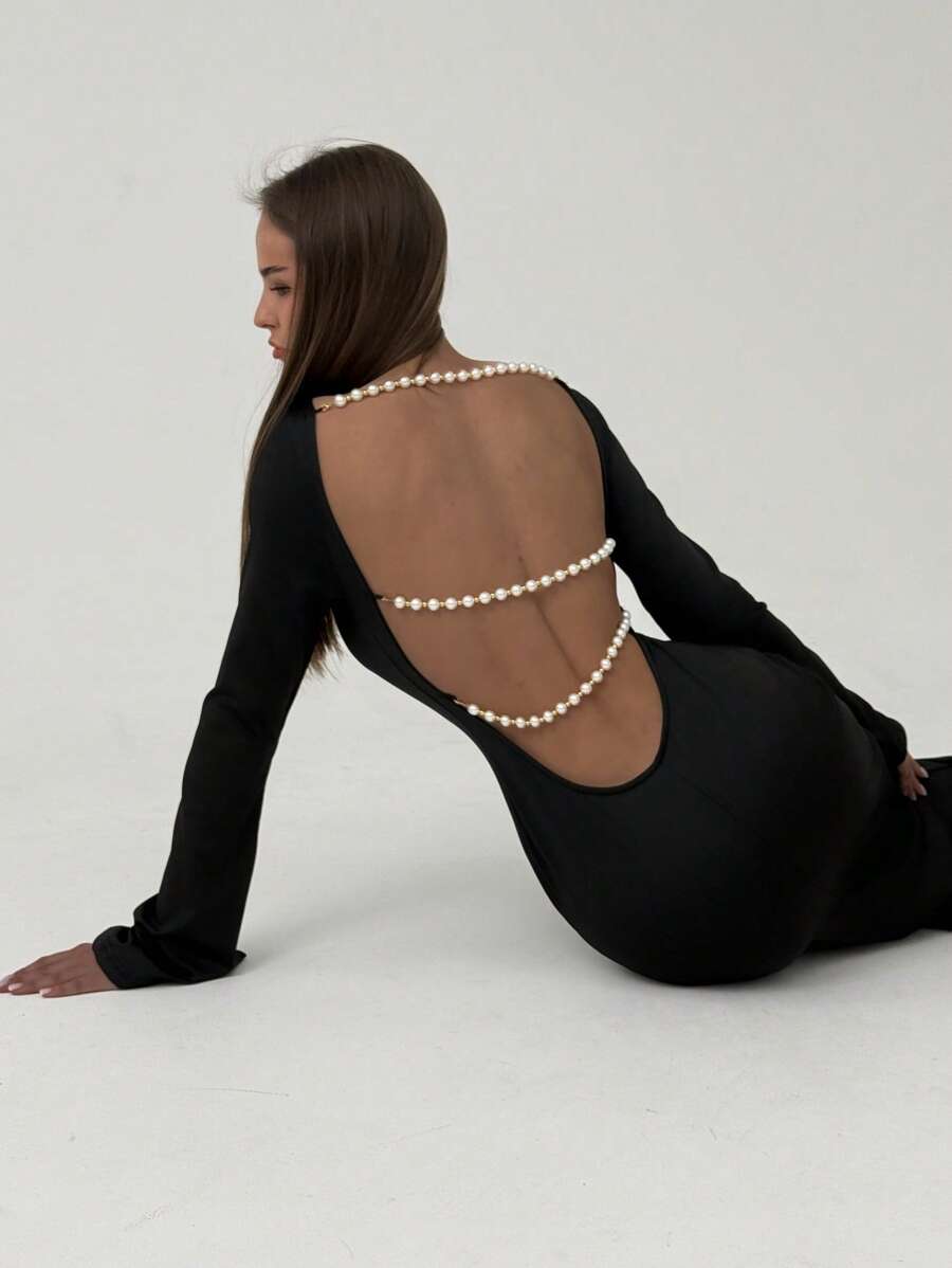 Aloruh Elegant Modern Pearl Chain Backless Flare Sleeve Long Party ...