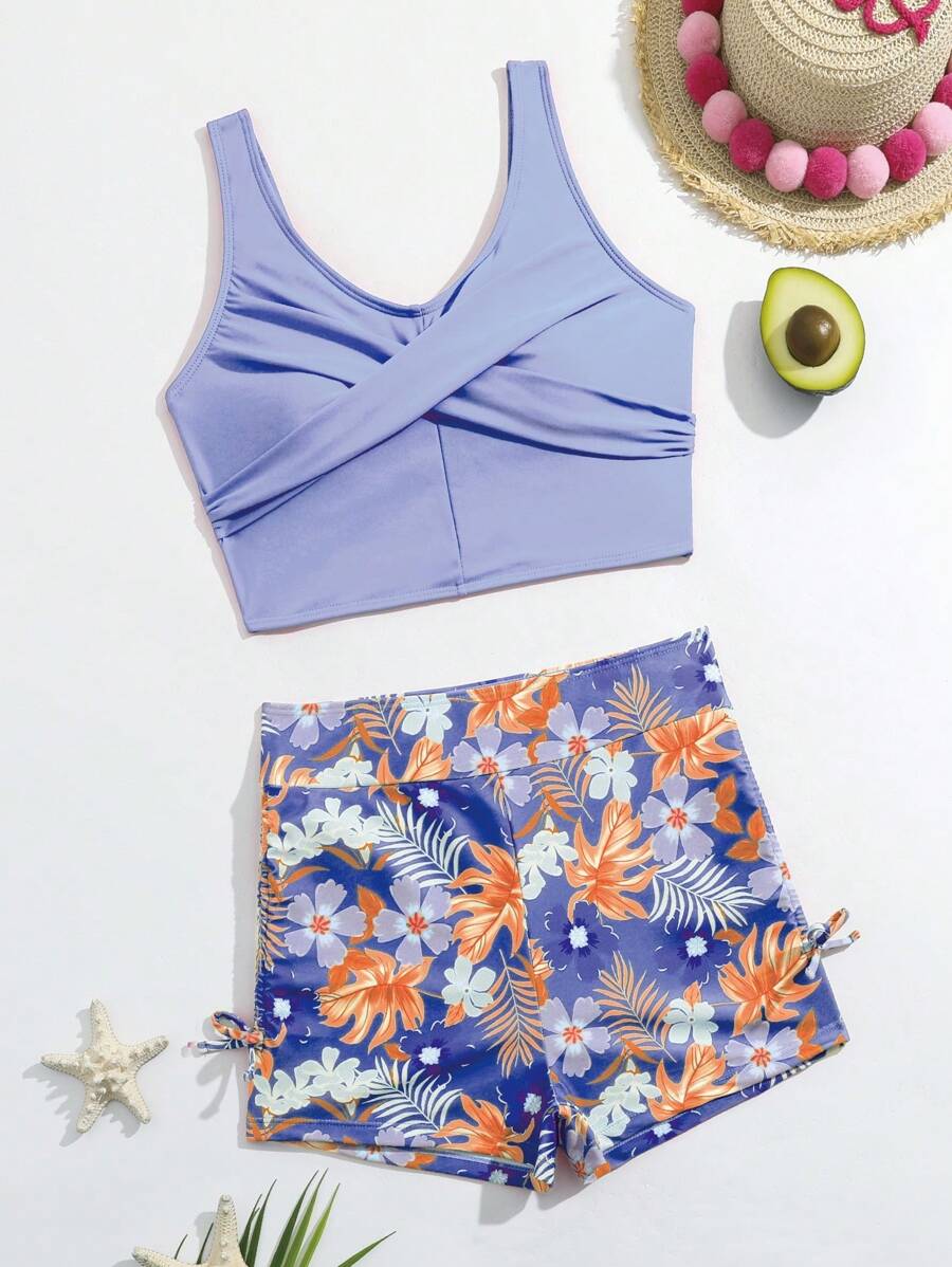 Conjunto de tankini con estampado de plantas tropicales y diseño ...