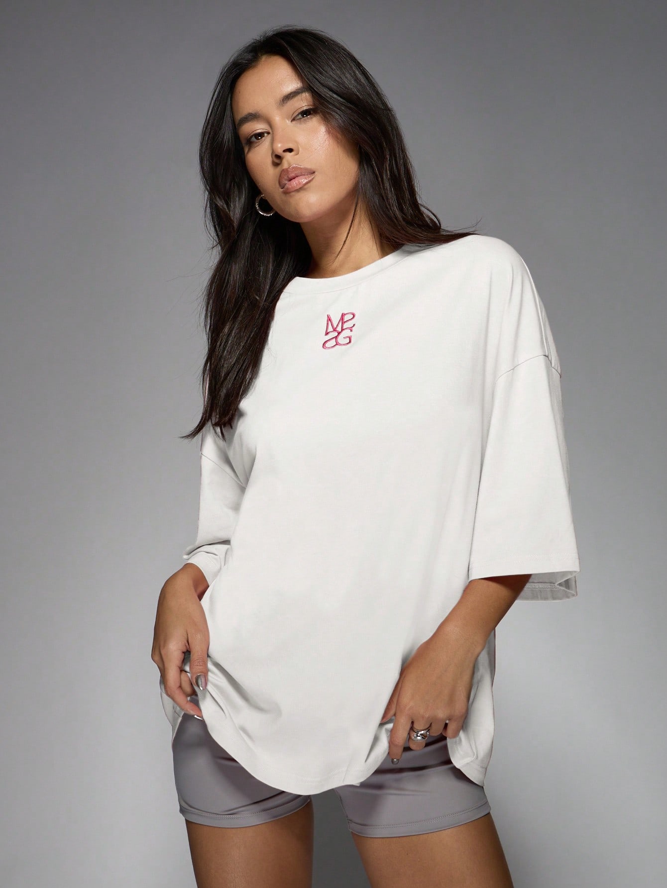 MISSGUIDED PLUS Plus Logo Oversized T-Shirt｜MISSGUIDED