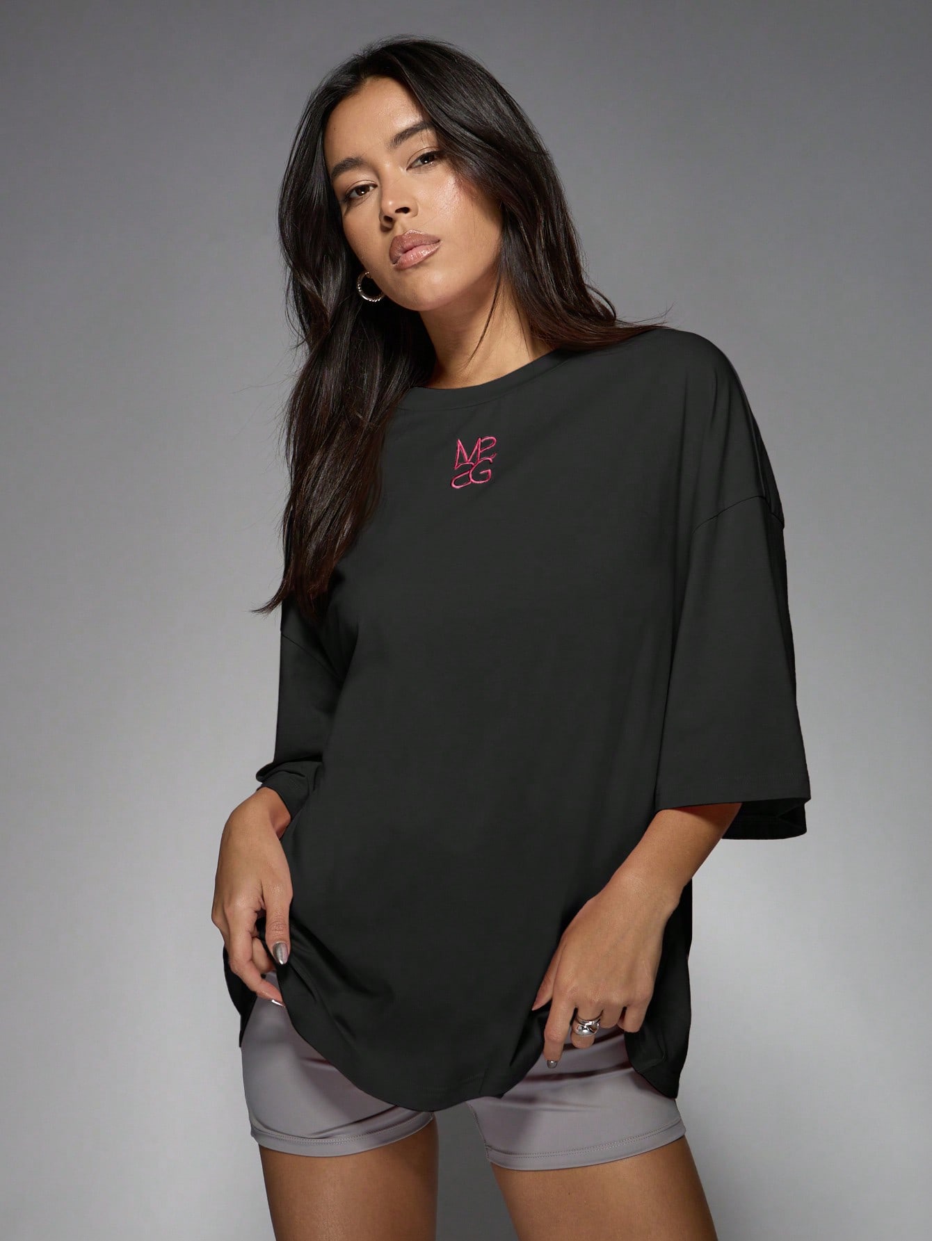 MISSGUIDED PLUS Plus Logo Oversized T-Shirt｜MISSGUIDED