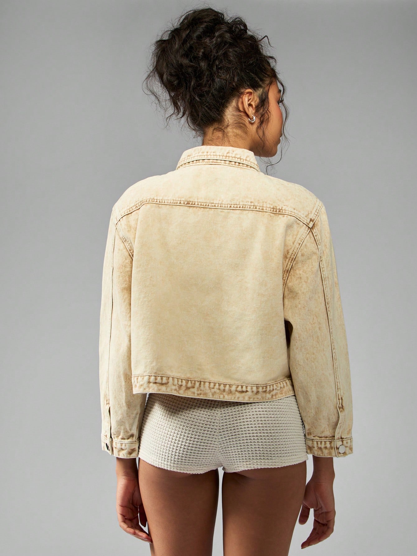 MISSGUIDED Oversized Cropped Sand Washed Trucker Denim Jacket｜MISSGUIDED
