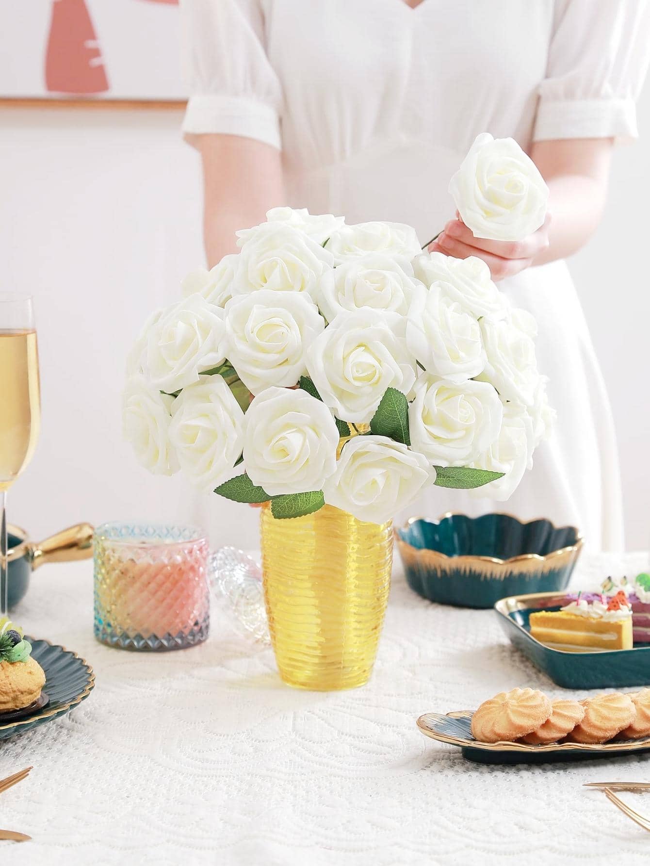 25Pcs White Artificial Roses With Stems, White Rose Fake Flower Wedding ...