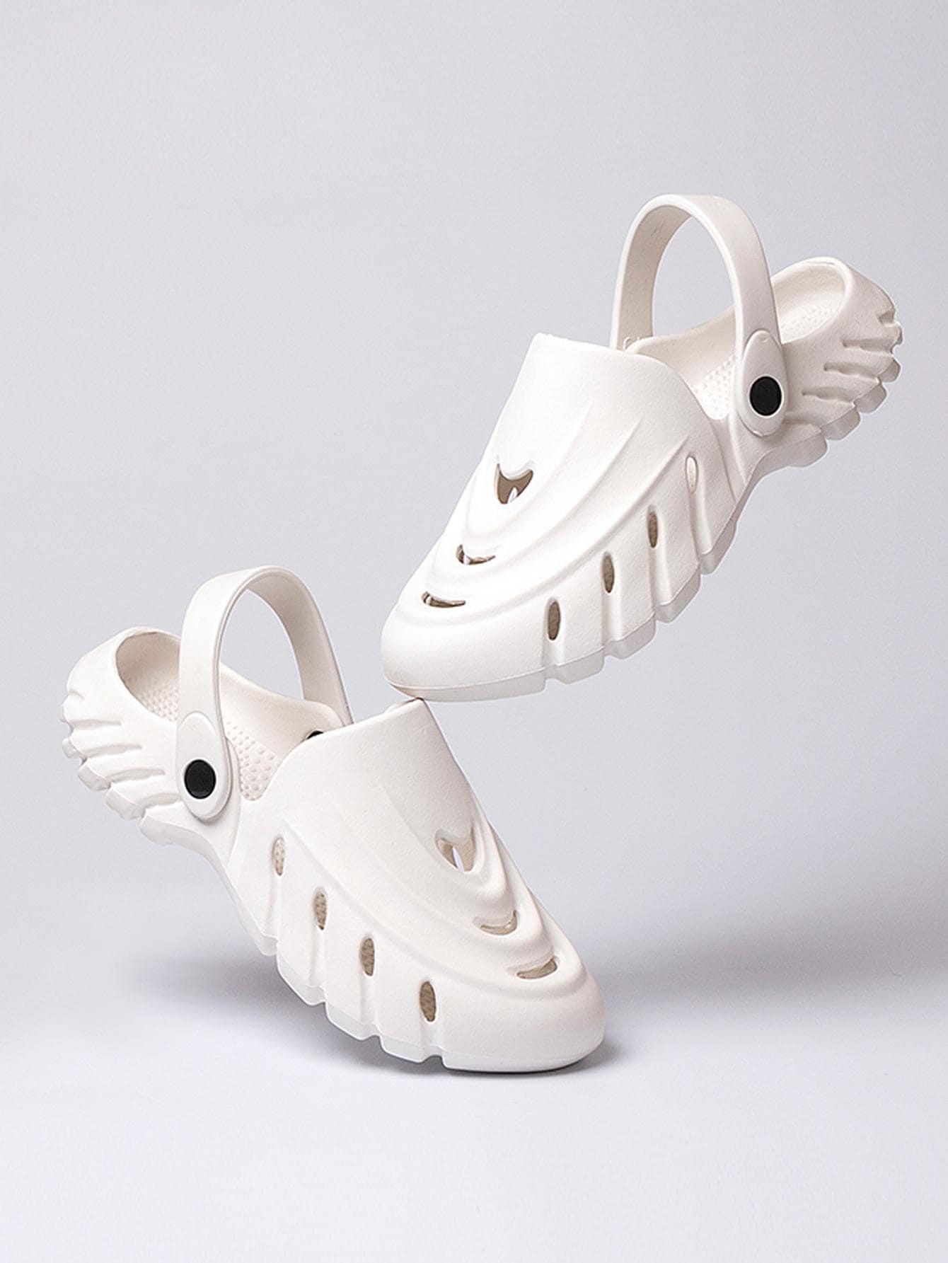 Cool White Vented Clogs For Men, Cut Out Design Two Way Wear Clogs ...