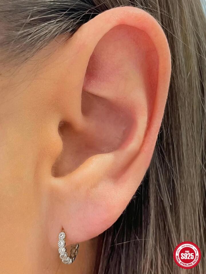 Single Cartilage Piercing