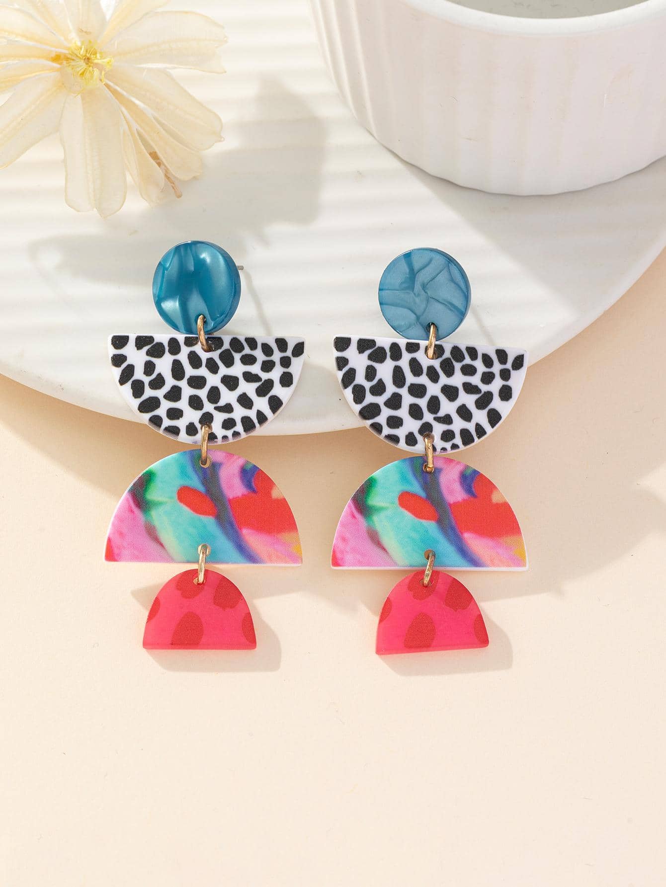 1pair European And American Fashion Exaggerated Colorful Earrings