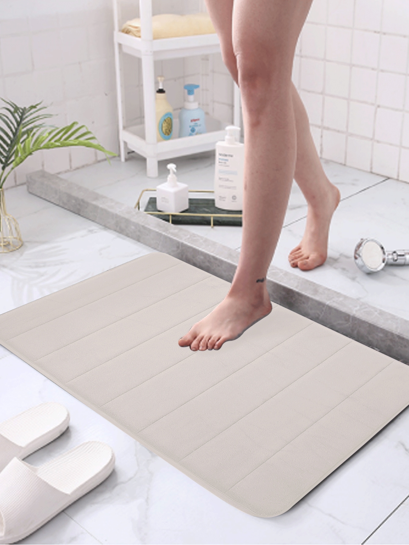 1pc Solid Color Textured Bath Mat, Modern Polyester Anti-slip Absorbent ...