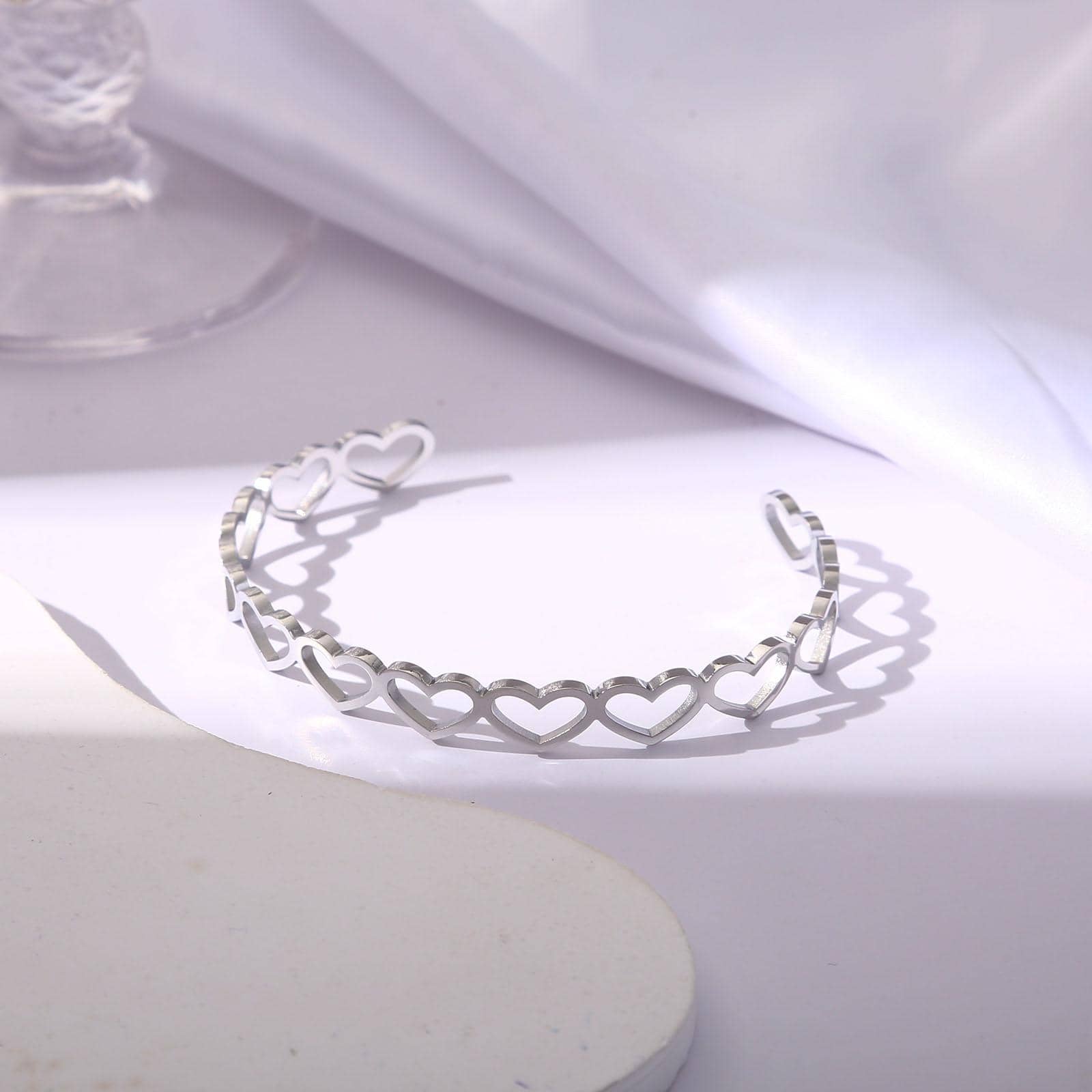 1pc European And American Fashion Stainless Steel Hollow Out Heart Open ...