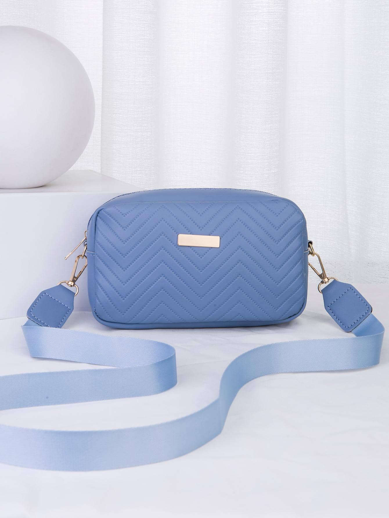 1pc Black Quilted V-Pattern Embossed Small Square Shoulder/Crossbody ...