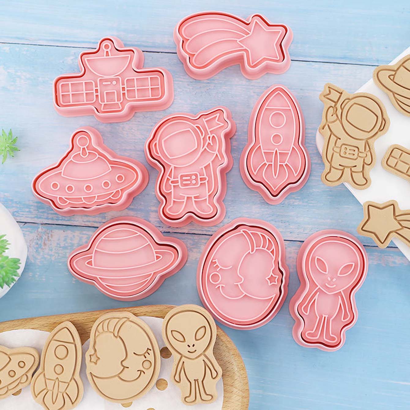 8pcs/set Space Astronaut Cookie Mold Cartoon Alien UFO Flying saucer 3D ...