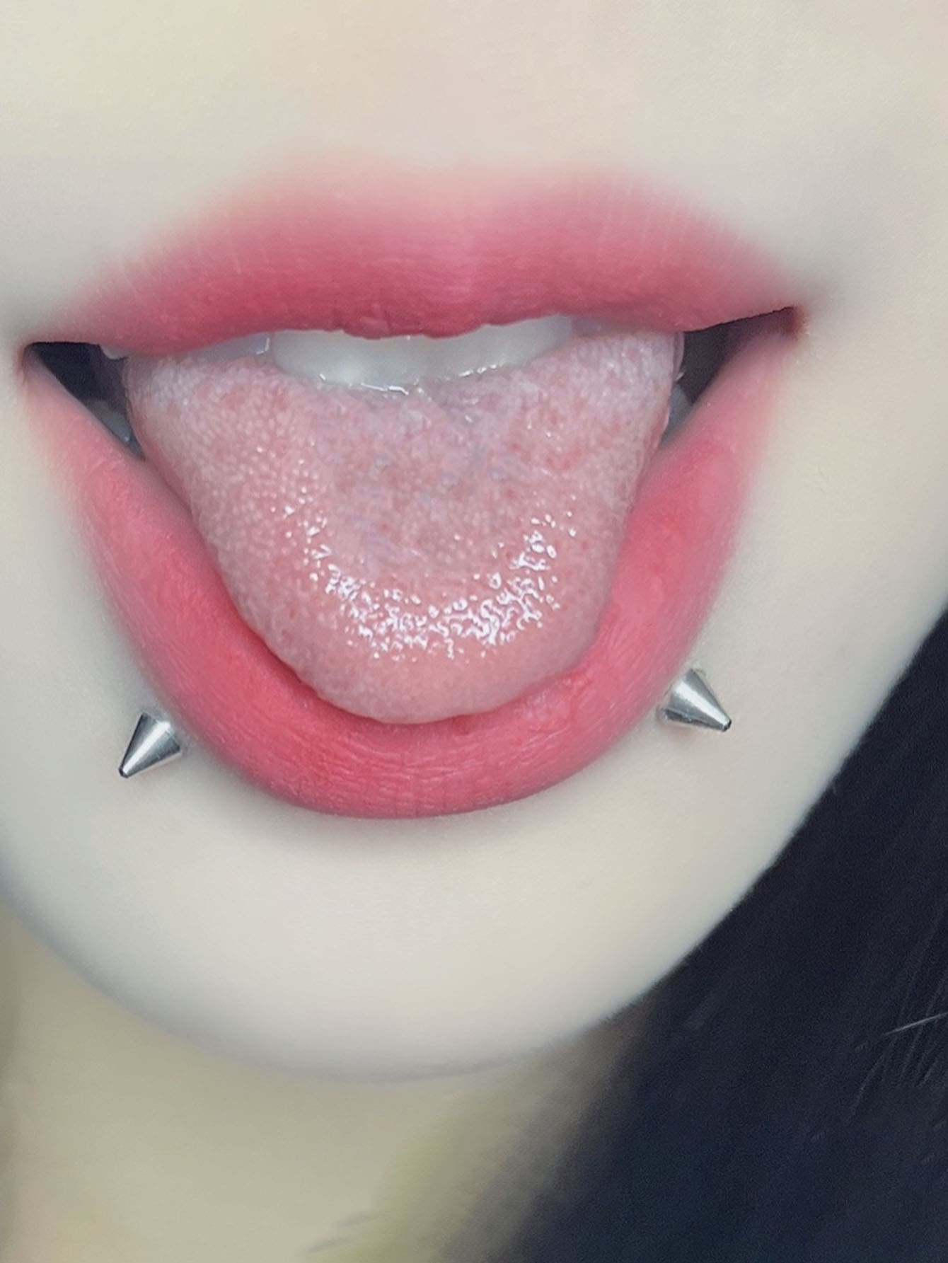 1pair Unique Pointed Lip Stud Earrings, Unisex Punk Style Piercing ...