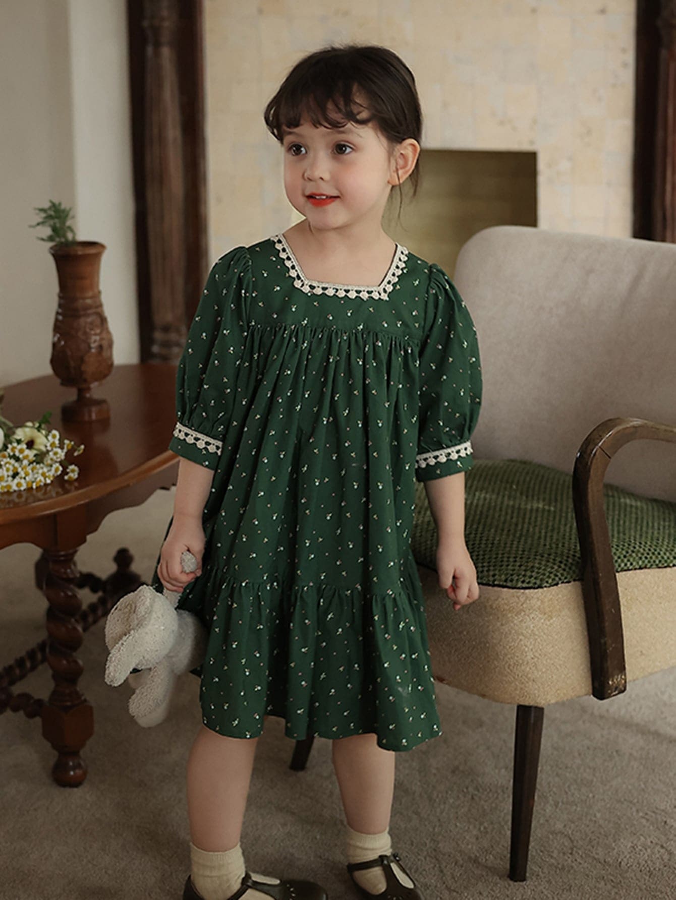 Young Girl Ditsy Floral Print Guipure Lace Trim Ruffle Hem Smock Dress ...