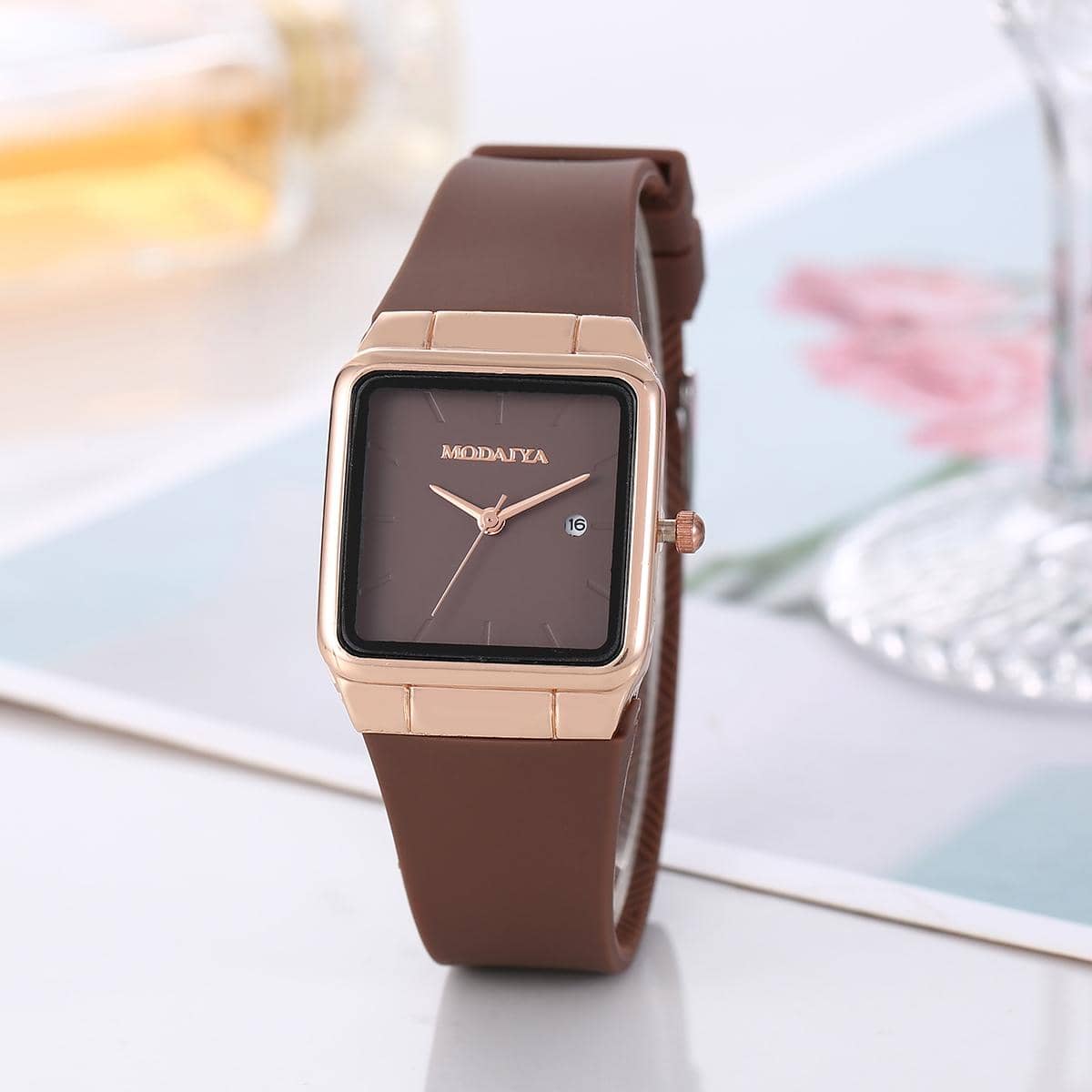 Niche design watch female simple temperament retro square men's and ...