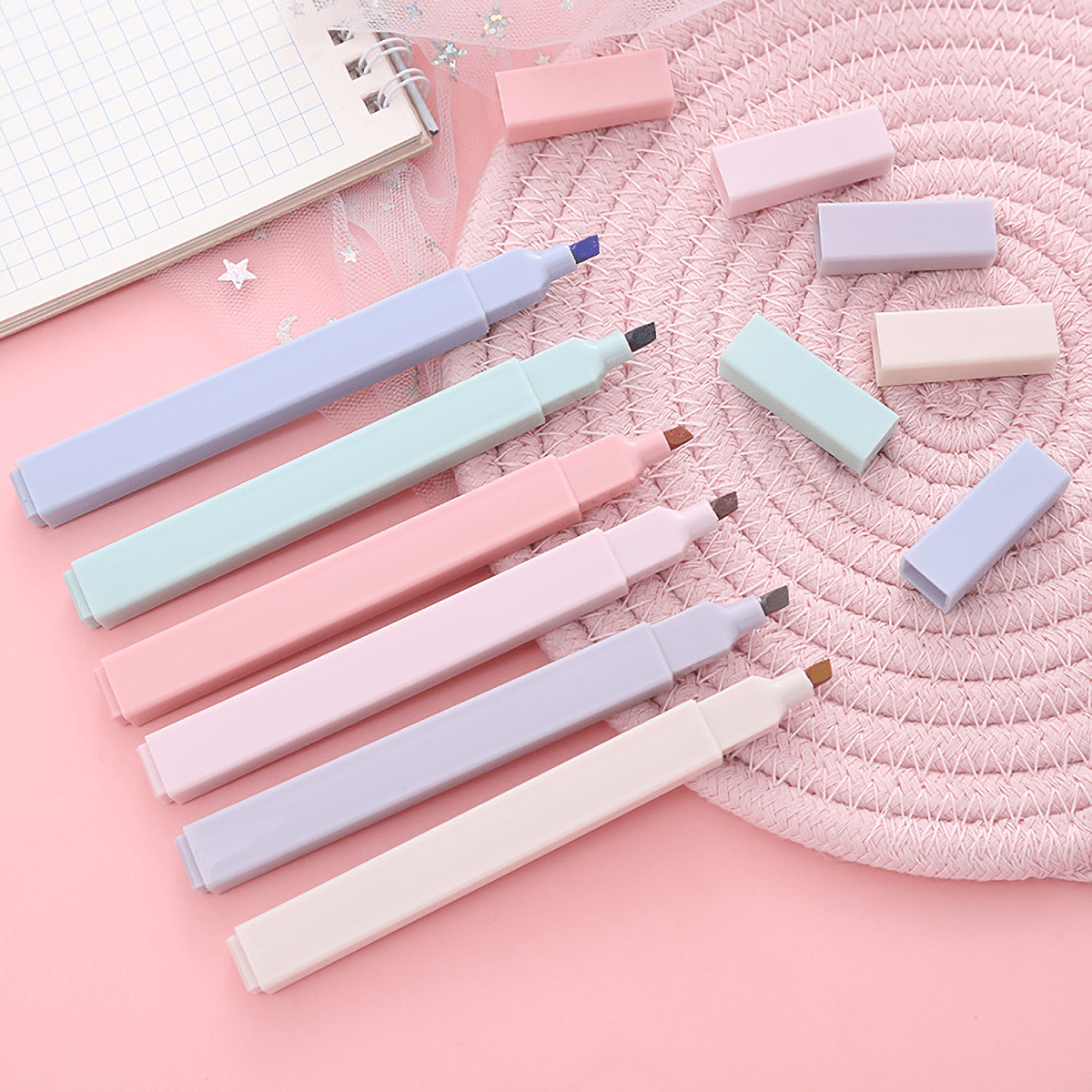 12 different random colors Soft-tipped Light-colored Highlighter Marker ...