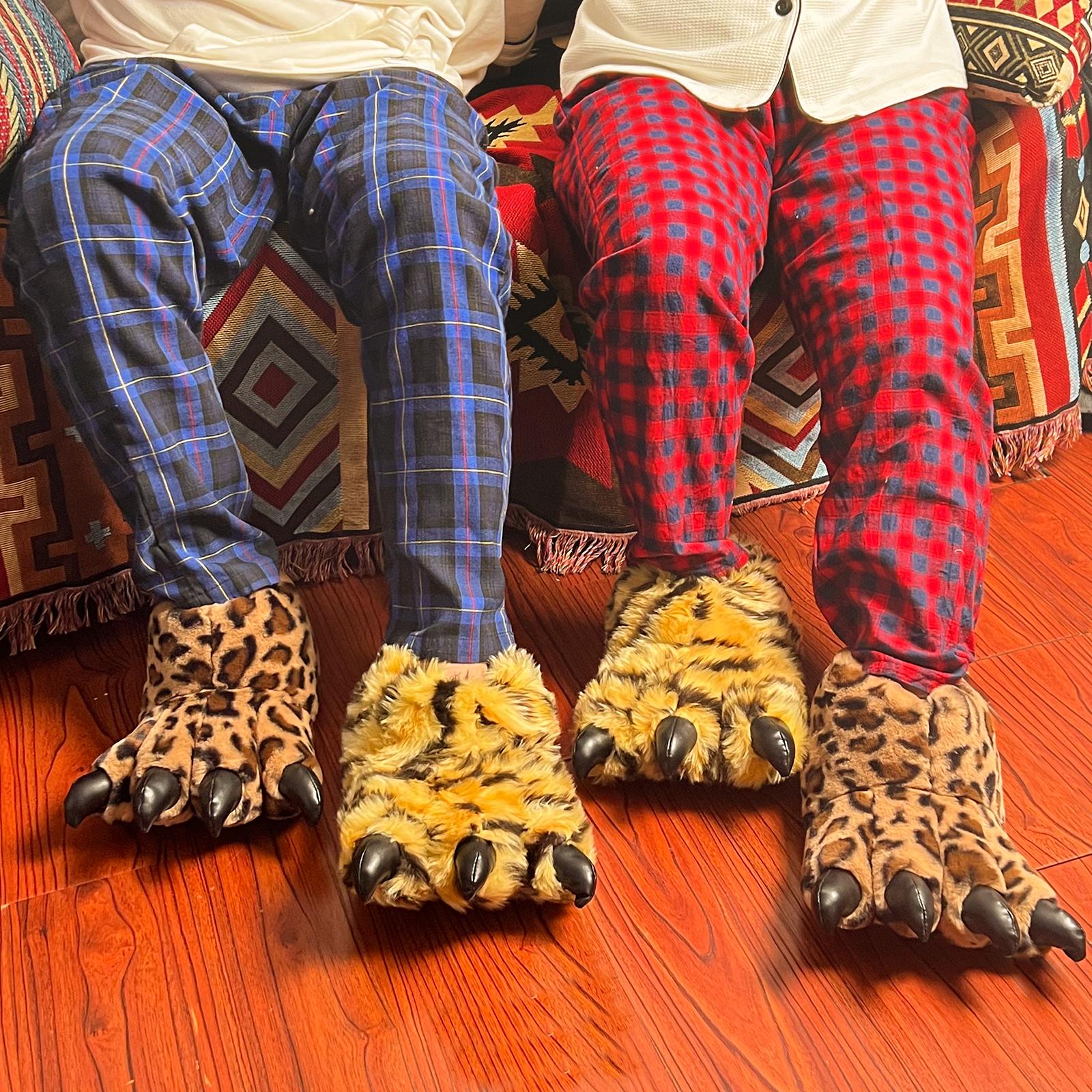 ULTRAIDEAS Novelty Animal Paw Slippers for Women and Men, Funny Claw ...