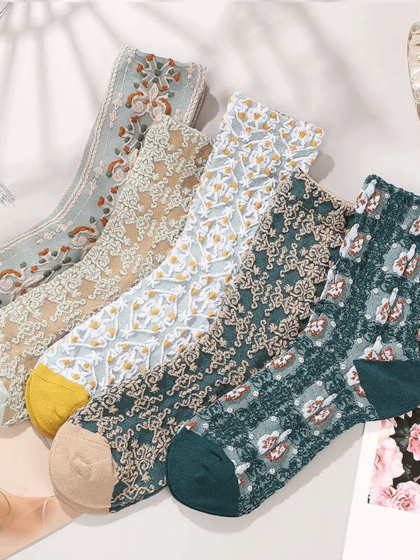 5pairs multi-color stylish and versatile everyday decorative socks ...