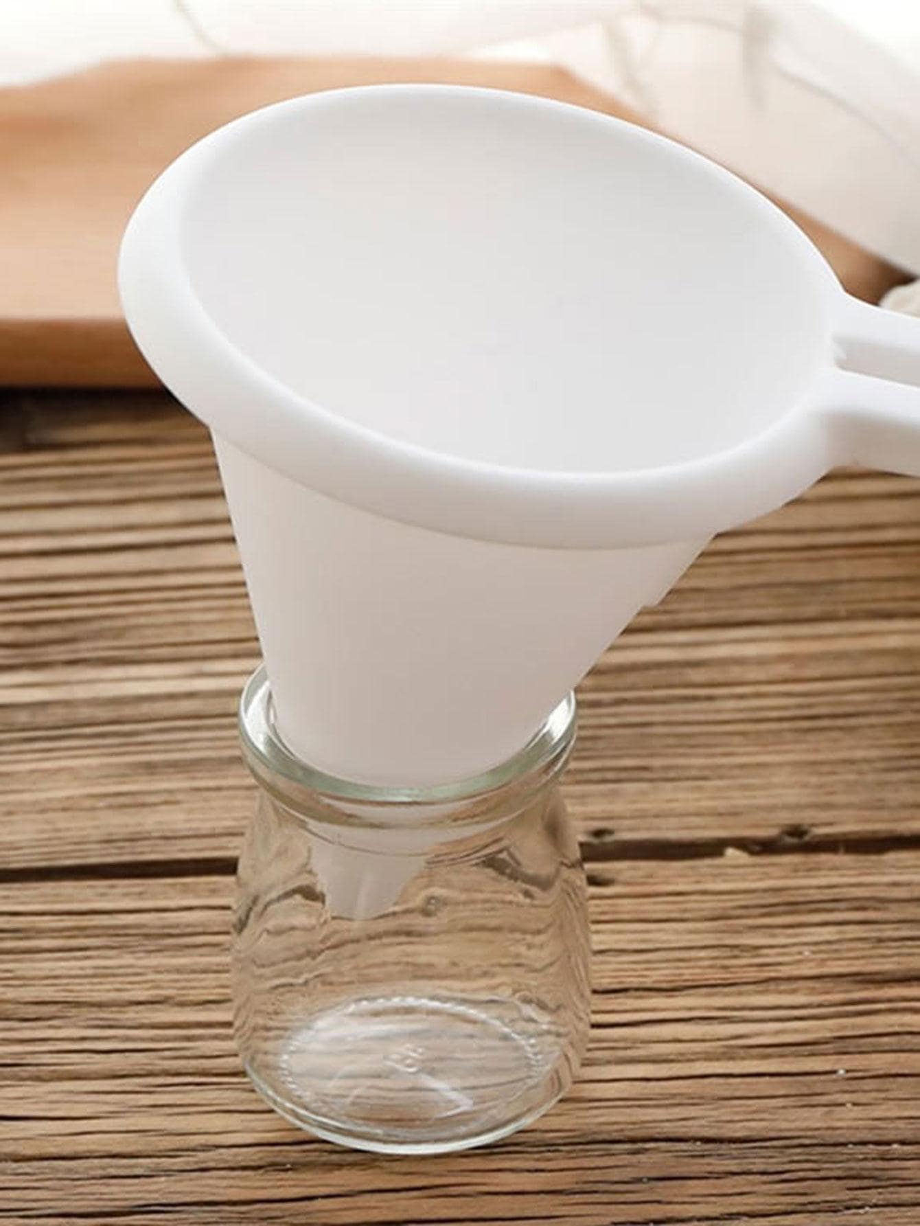 1pc Cream Funnel With Measuring Cup Cake Chocolate Dividers Cone Shaped ...