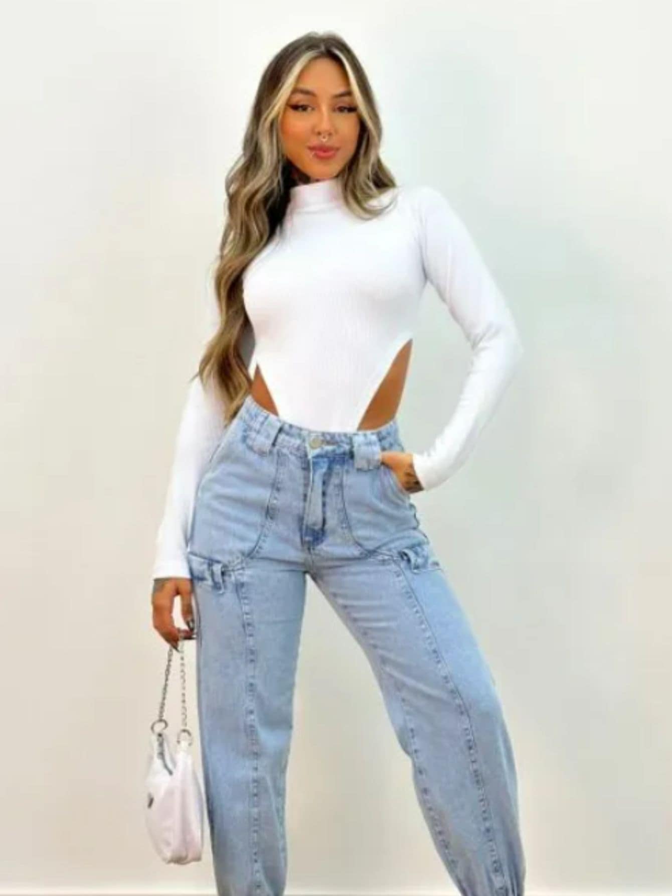 GABZ STORE Body Feminino Manga Longa Cavadão nas Laterais Cavado na ...