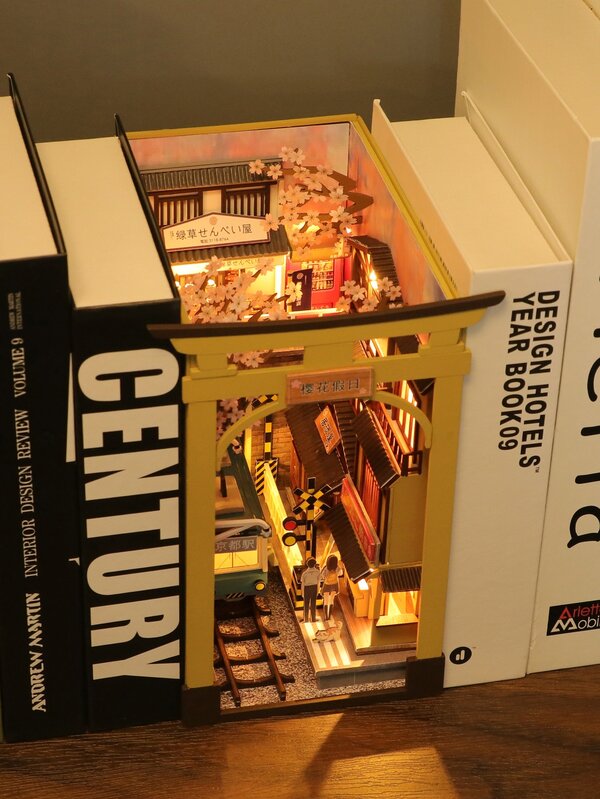 Bookshelf Dollhouse Set With Miniature Sakura Tram Model, Diy Toy House ...