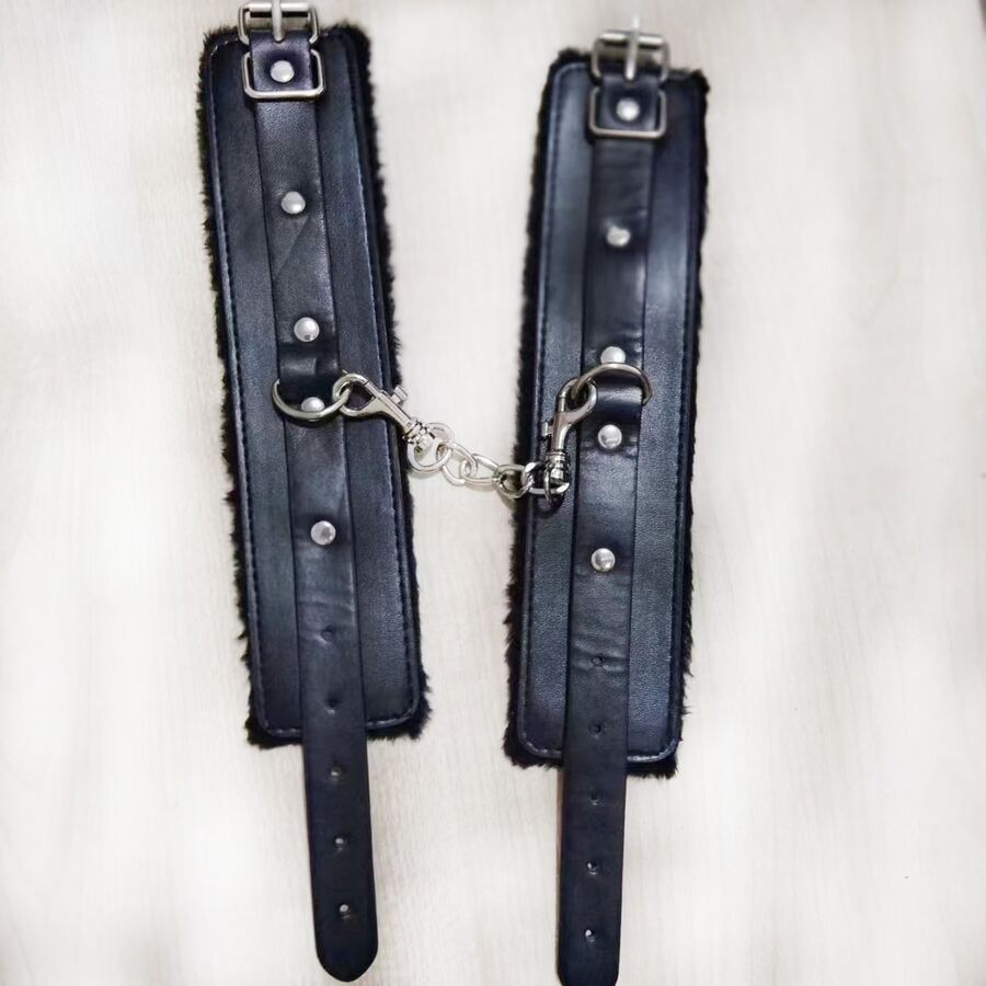 1 pair of pu leather plush shackles bdsm sex toys | SHEIN EUR