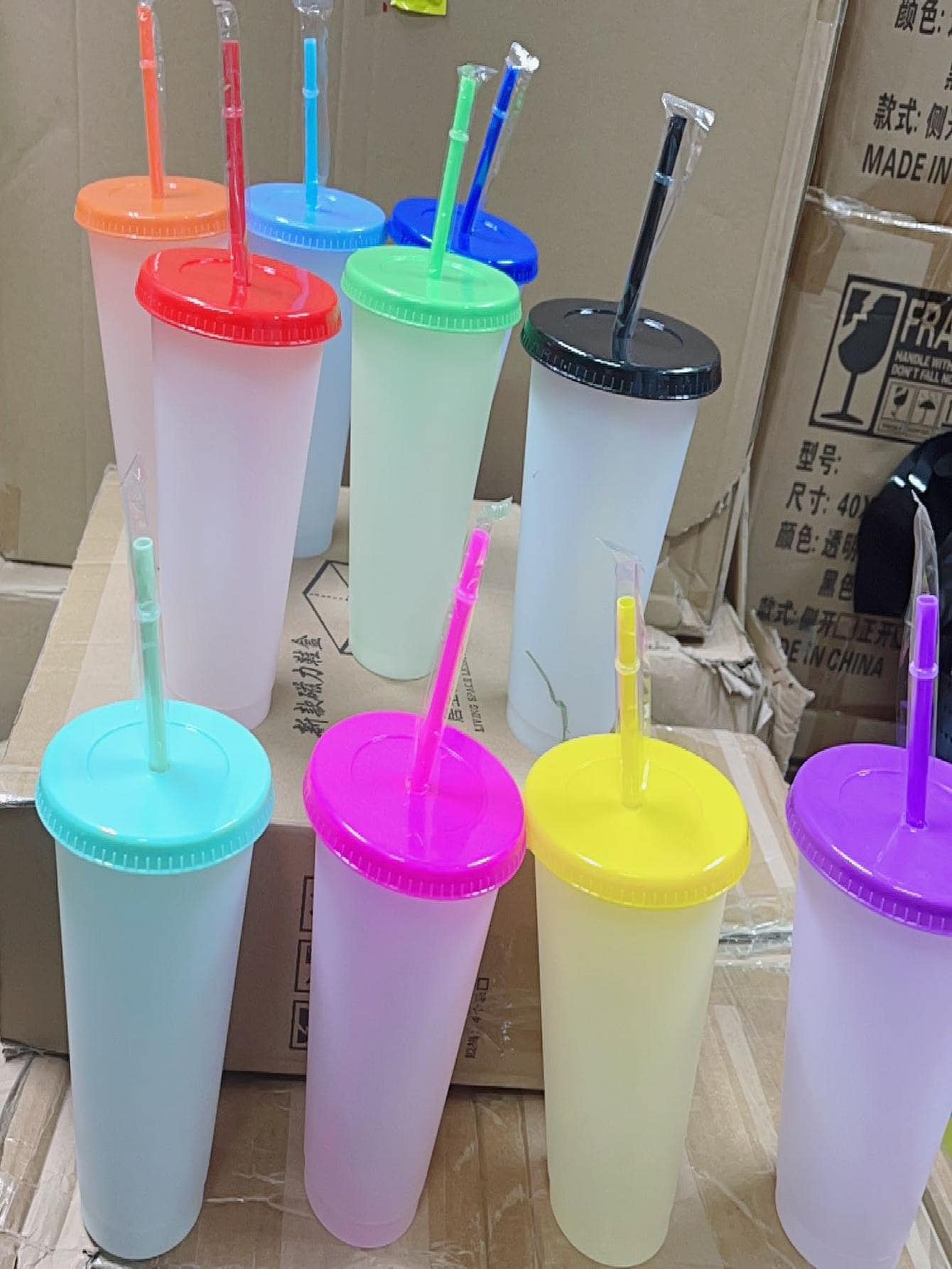 Reusable Plastic Cups With Lids And Straws - 10 Large 24 Ounce Color ...