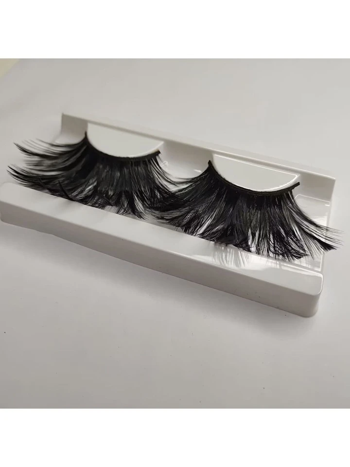 Black Feather Eyelashes