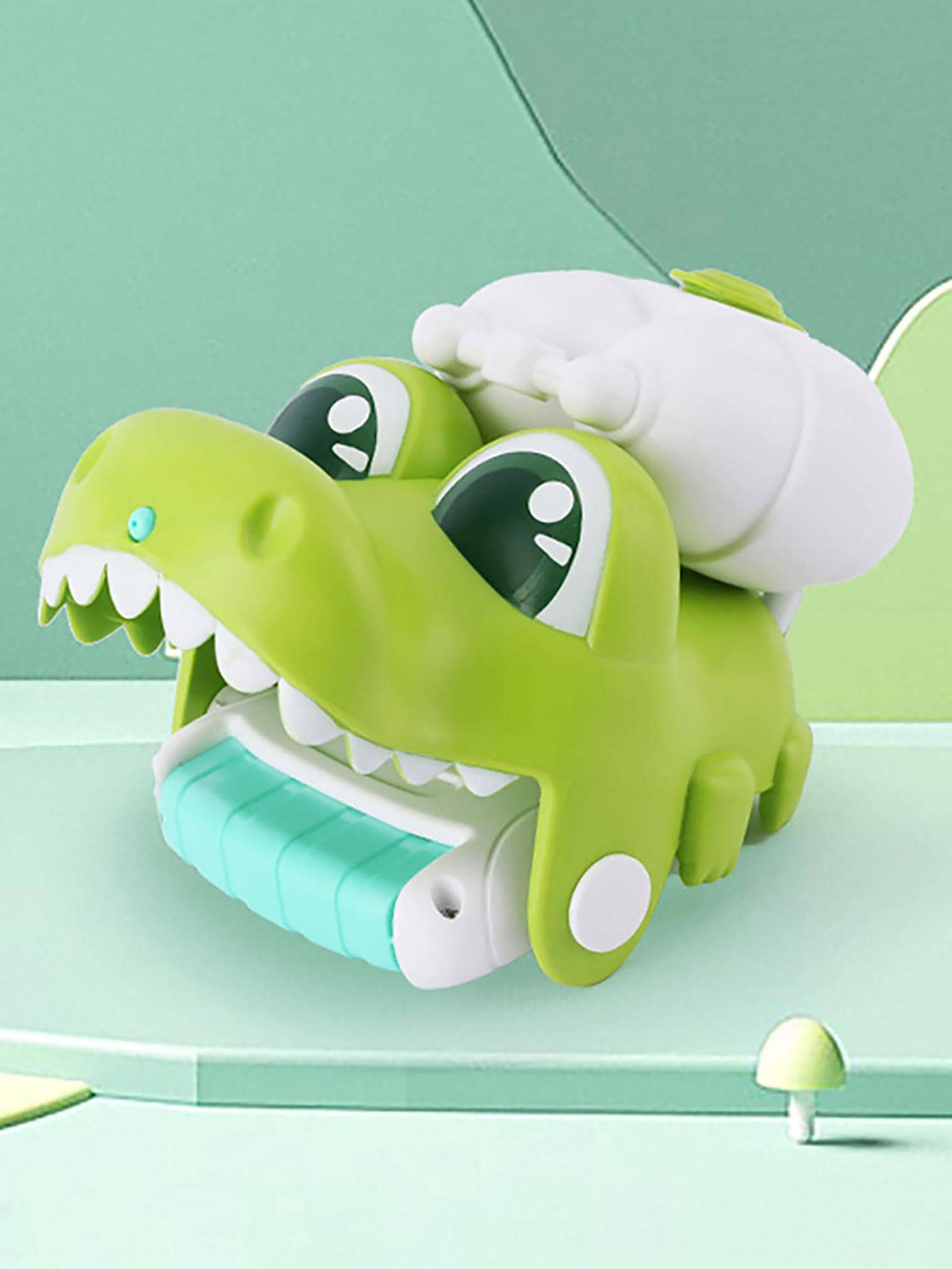 Cute Crocodile Shaped Handheld Water Gun - Green | SHEIN USA